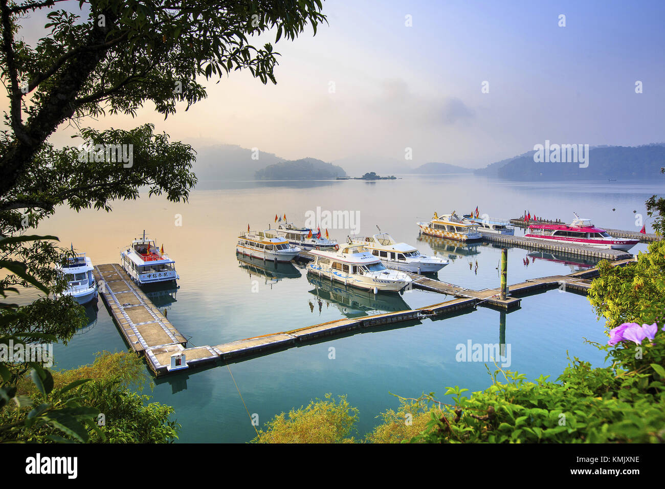 Sun Moon Lake Shui She Wharf Stock Photo - Alamy