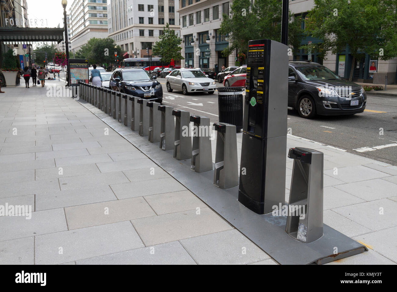 Empty capital hi-res stock photography and images - Alamy