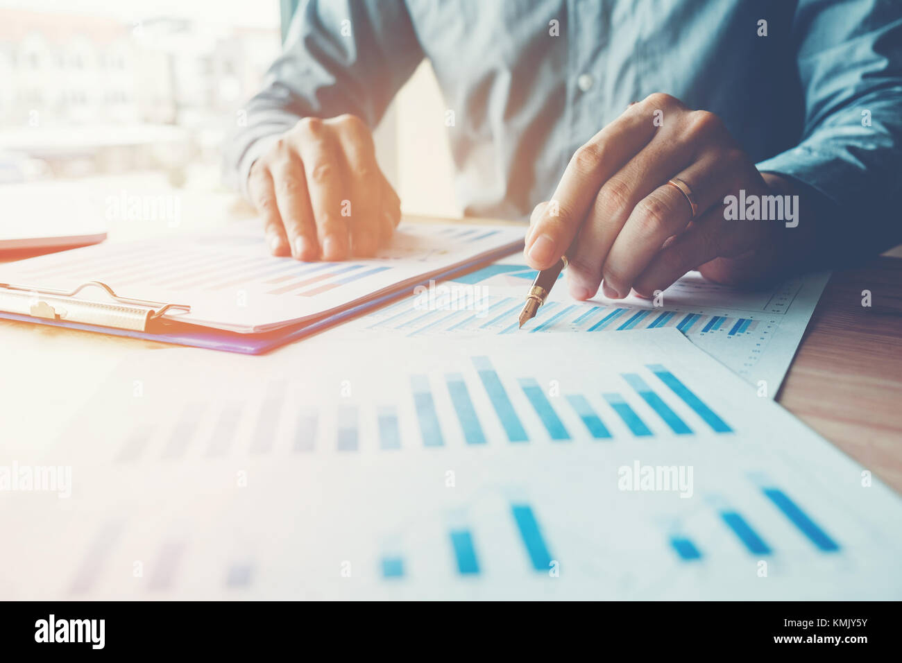 Student pointing chart hi-res stock photography and images - Alamy