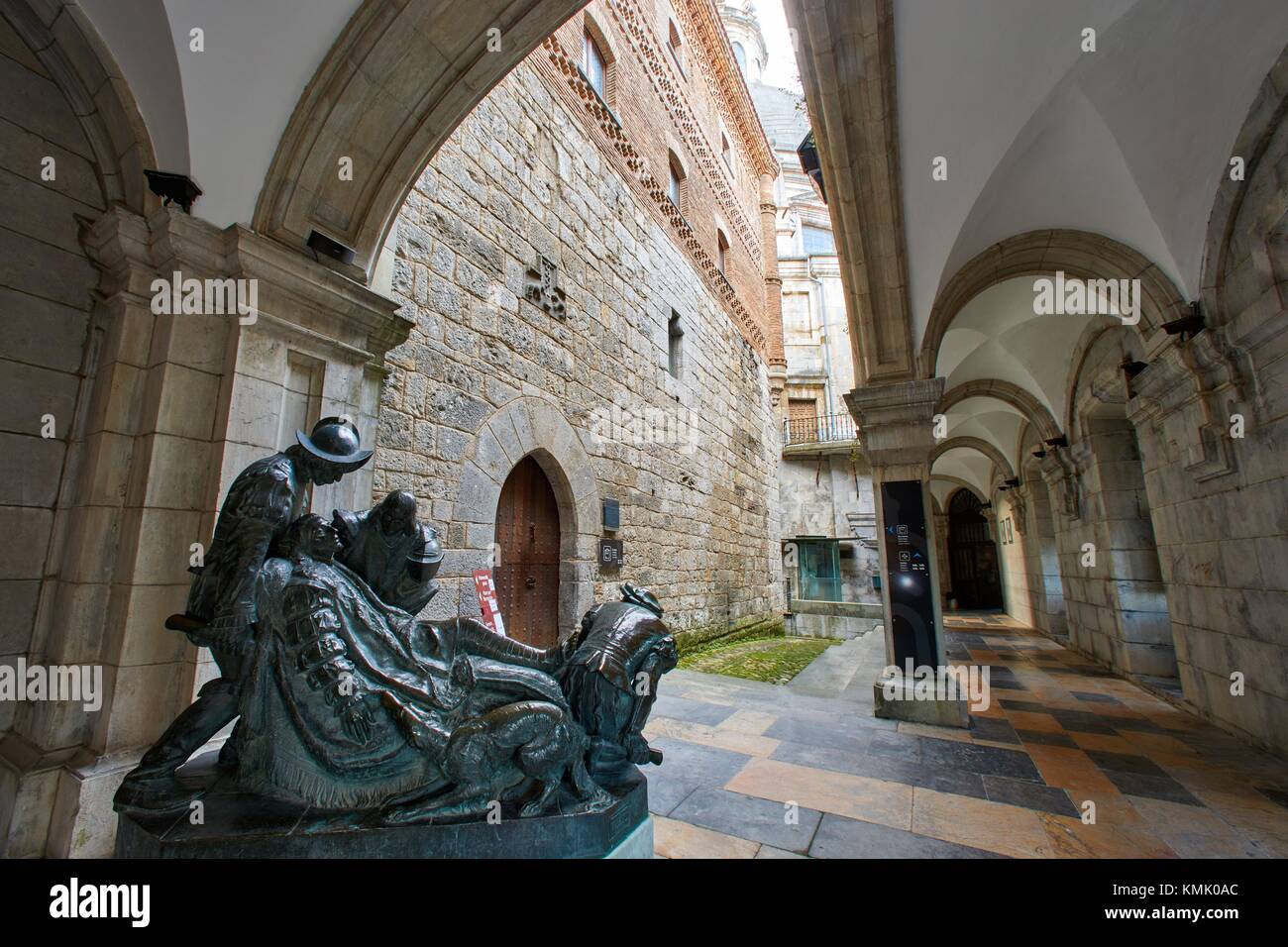 Santuario de san ignacio de loyola hi-res stock photography and images ...