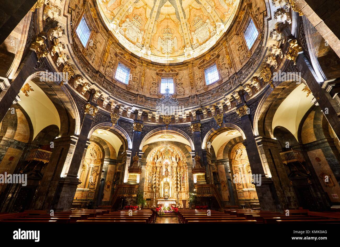 Santuario de san ignacio de loyola hi-res stock photography and images ...