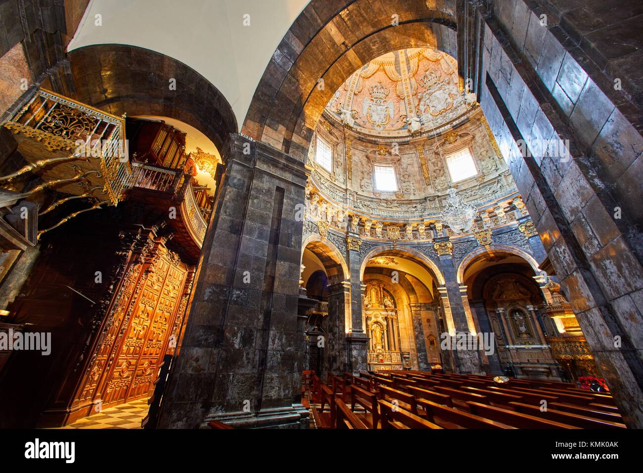 Santuario de san ignacio de loyola hi-res stock photography and images ...