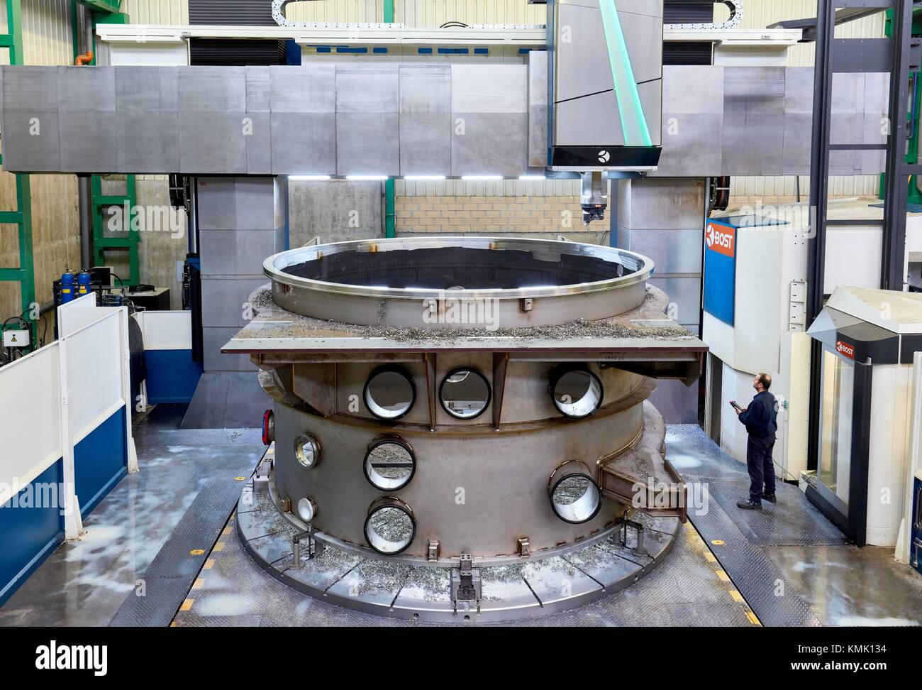 Vertical Vacuum Chamber High Resolution Stock Photography and Images ...