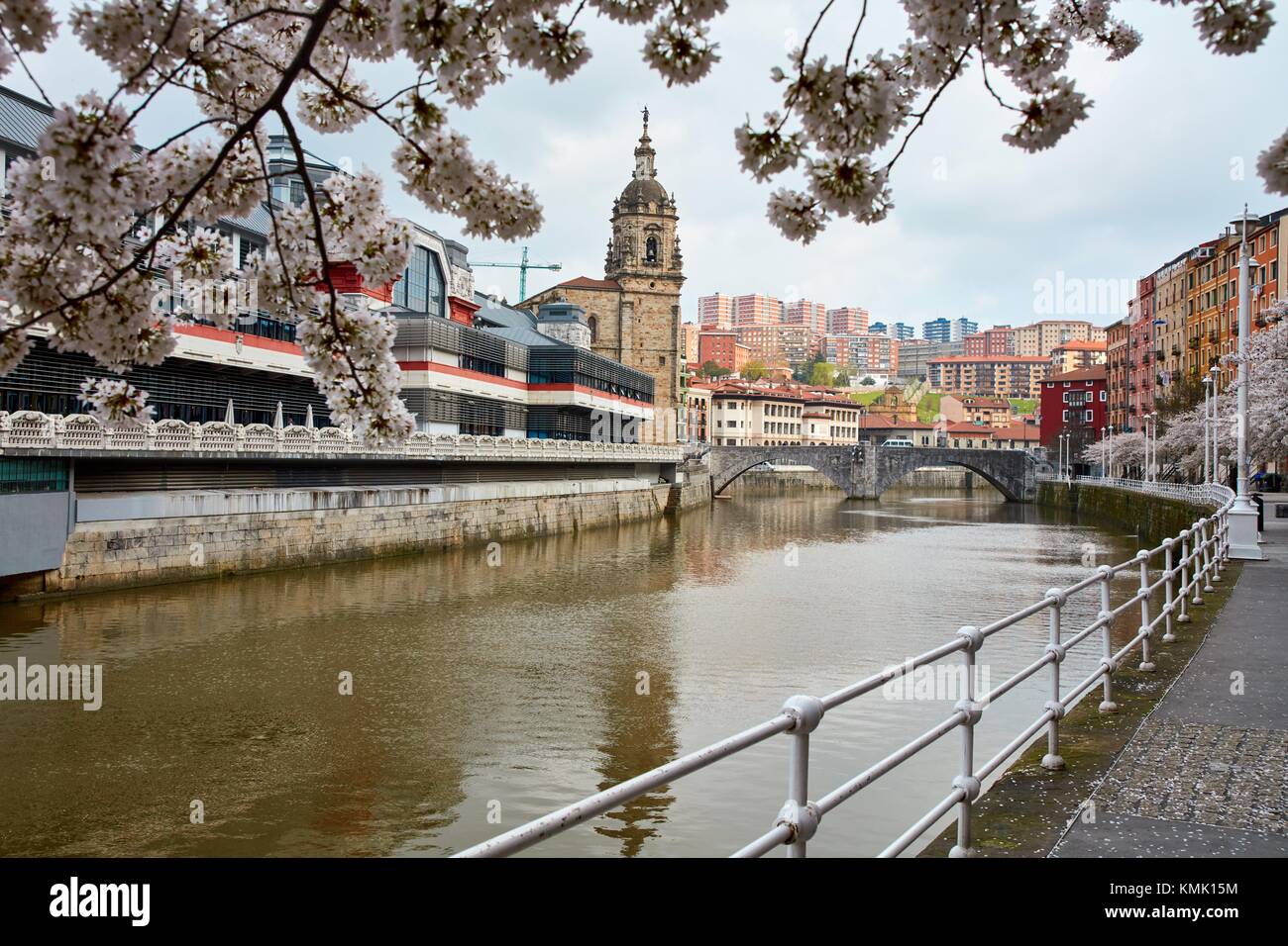 Puente de la ribera hi-res stock photography and images - Alamy