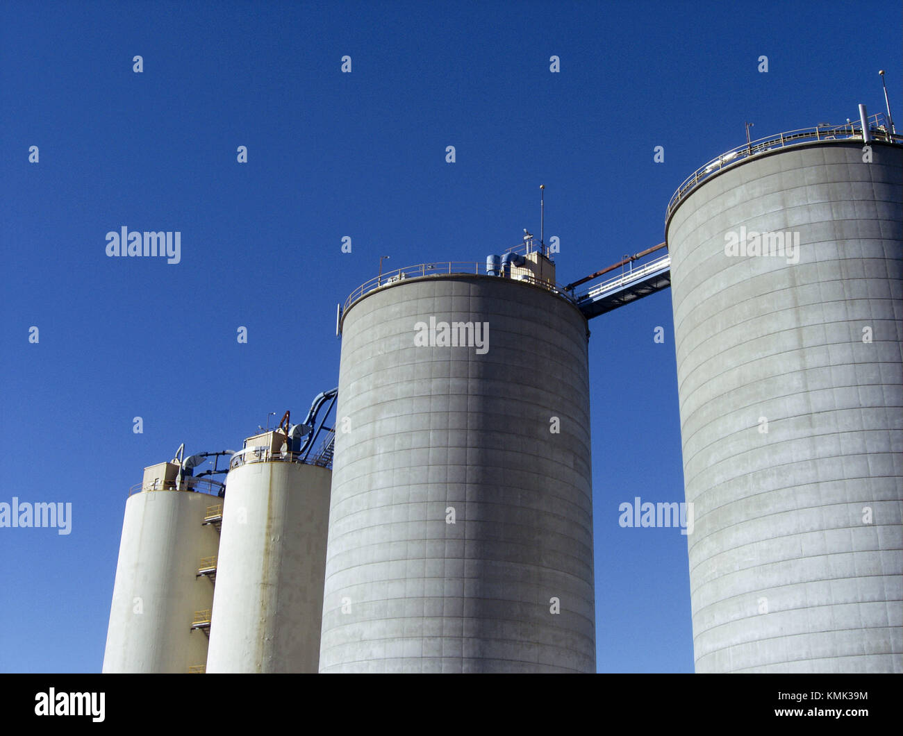 Storage economy hi-res stock photography and images - Alamy
