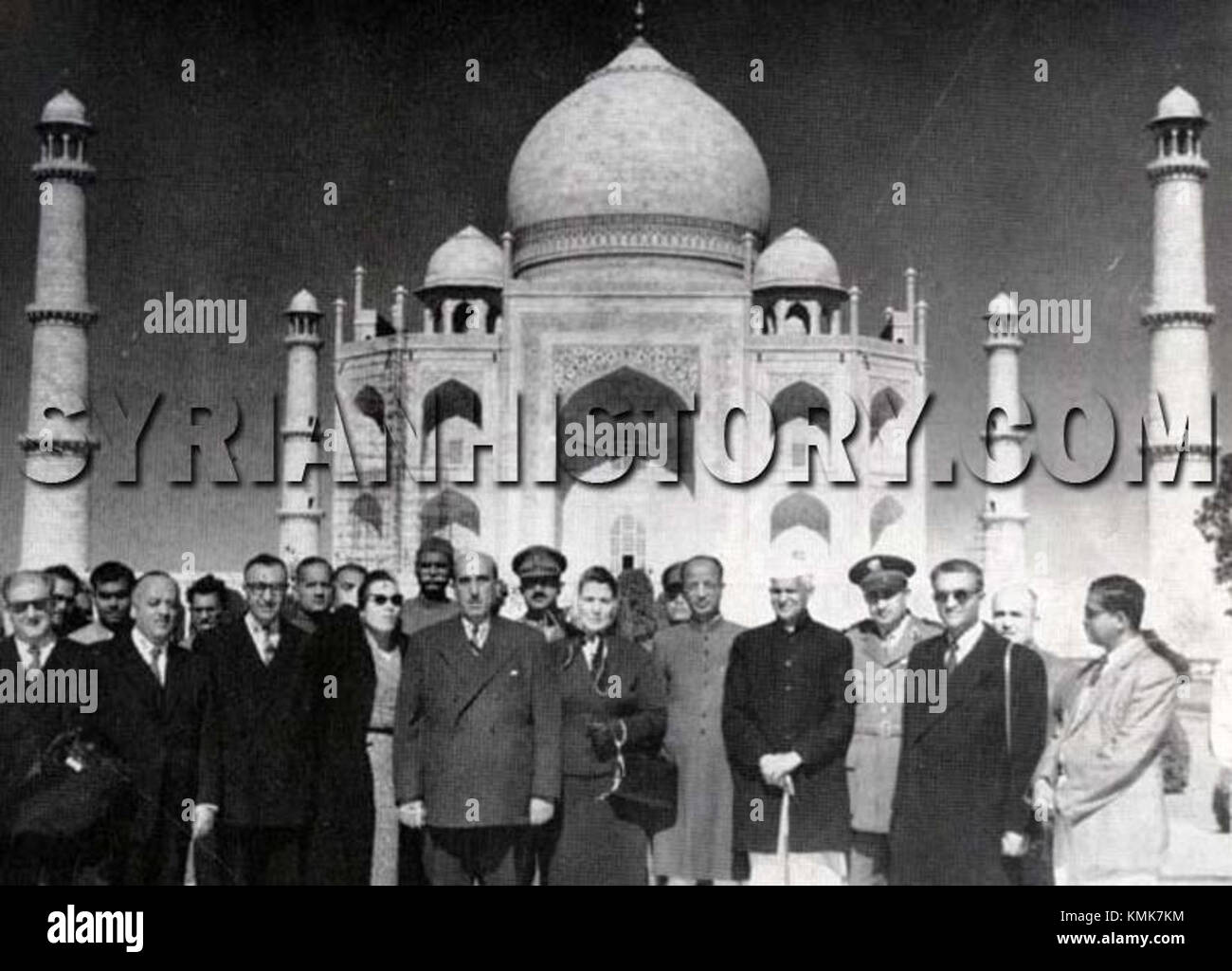 December 1957 hi-res stock photography and images - Alamy