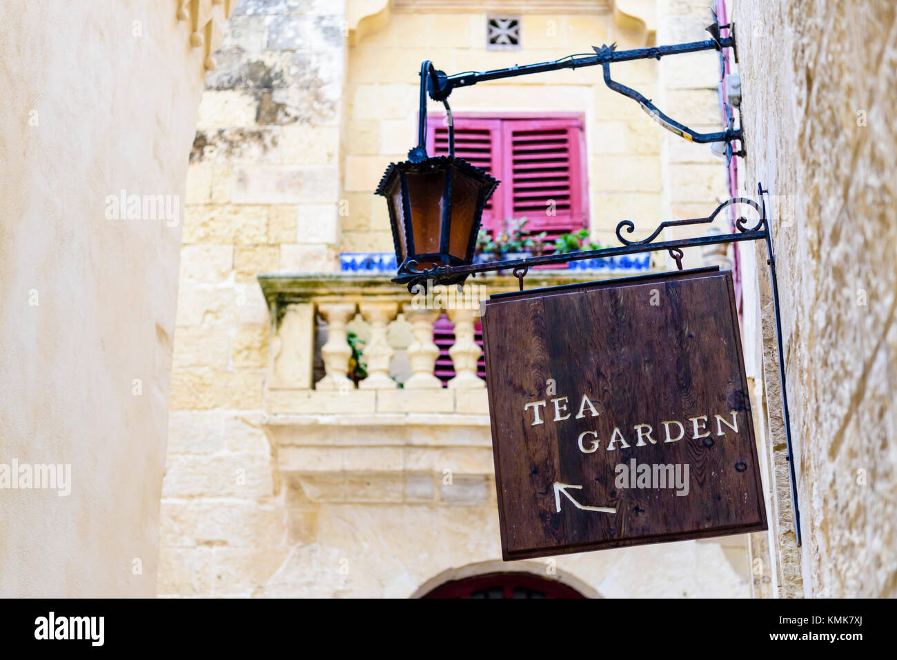 Tea garden restaurant tearoom hi-res stock photography and images - Alamy