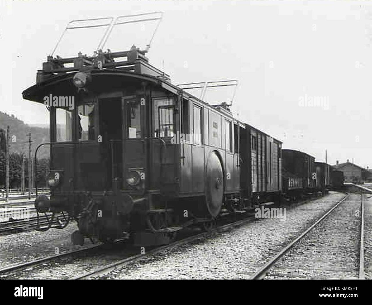 The BTB De 4-4 is a type of Swiss electric locomotive known for its ...