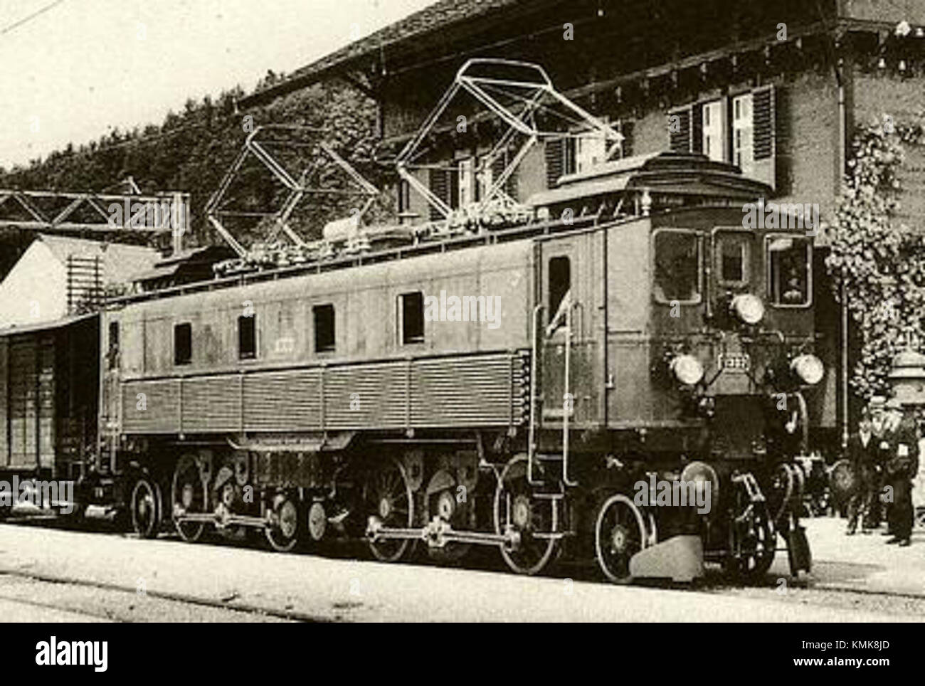 The SBB Be 4-6 12302 is a model of a Swiss electric multiple unit train ...