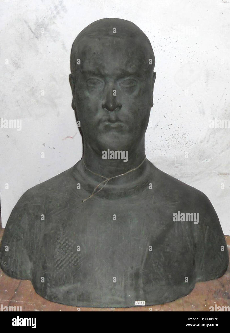 This portrait by Severino Pose depicts the painter Carvajal Victorica ...