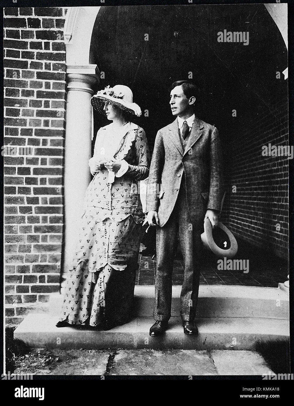 The photograph from 1912 depicts Virginia Woolf and her husband Leonard ...