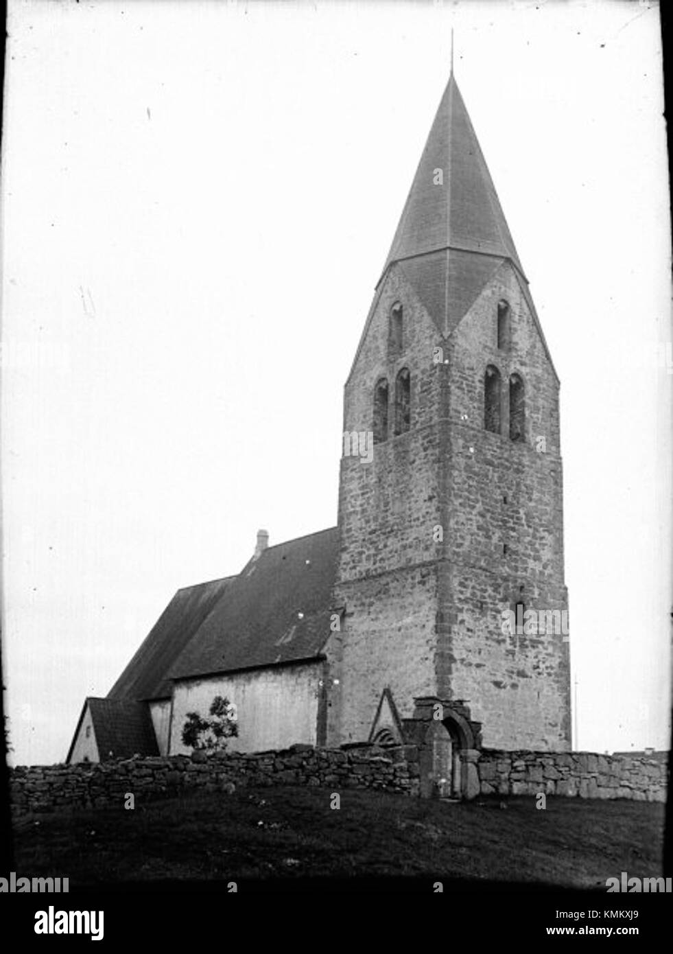 Sundre kyrka is a historic church located in the municipality of ...