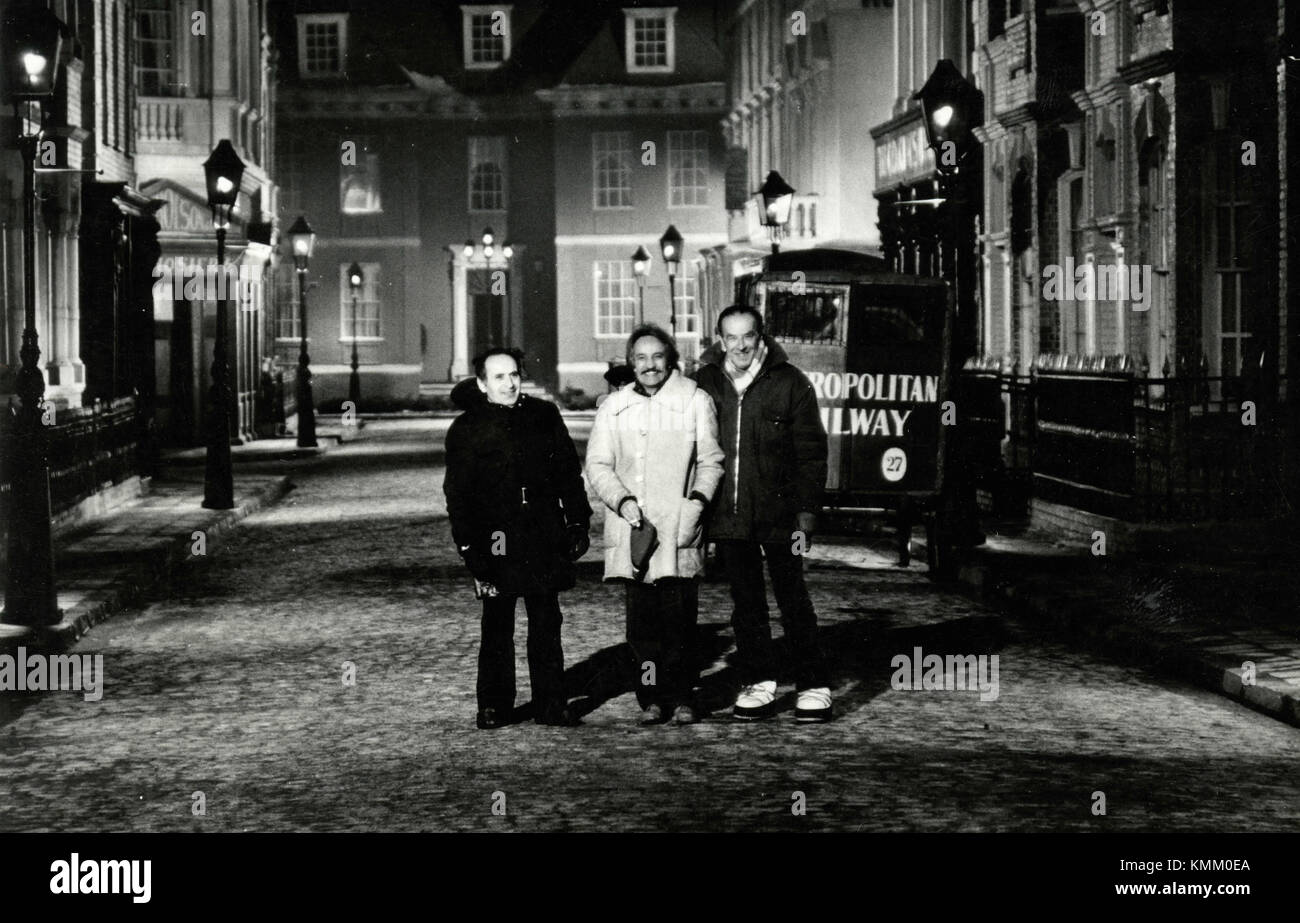 Unidentified cast of actors on the road Stock Photo - Alamy