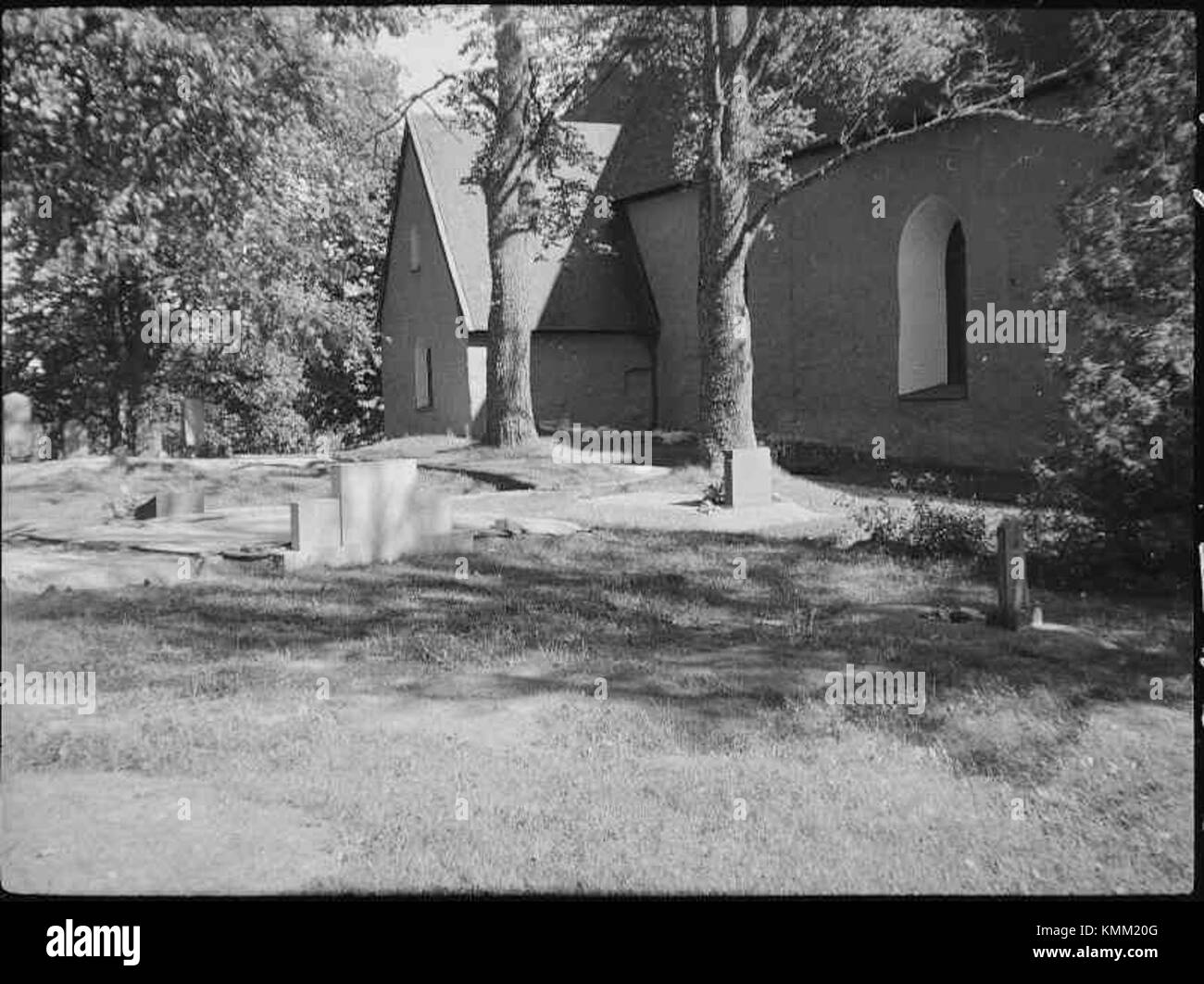 Toresund Church, listed under KMB 16000200100852, is a well-preserved ...