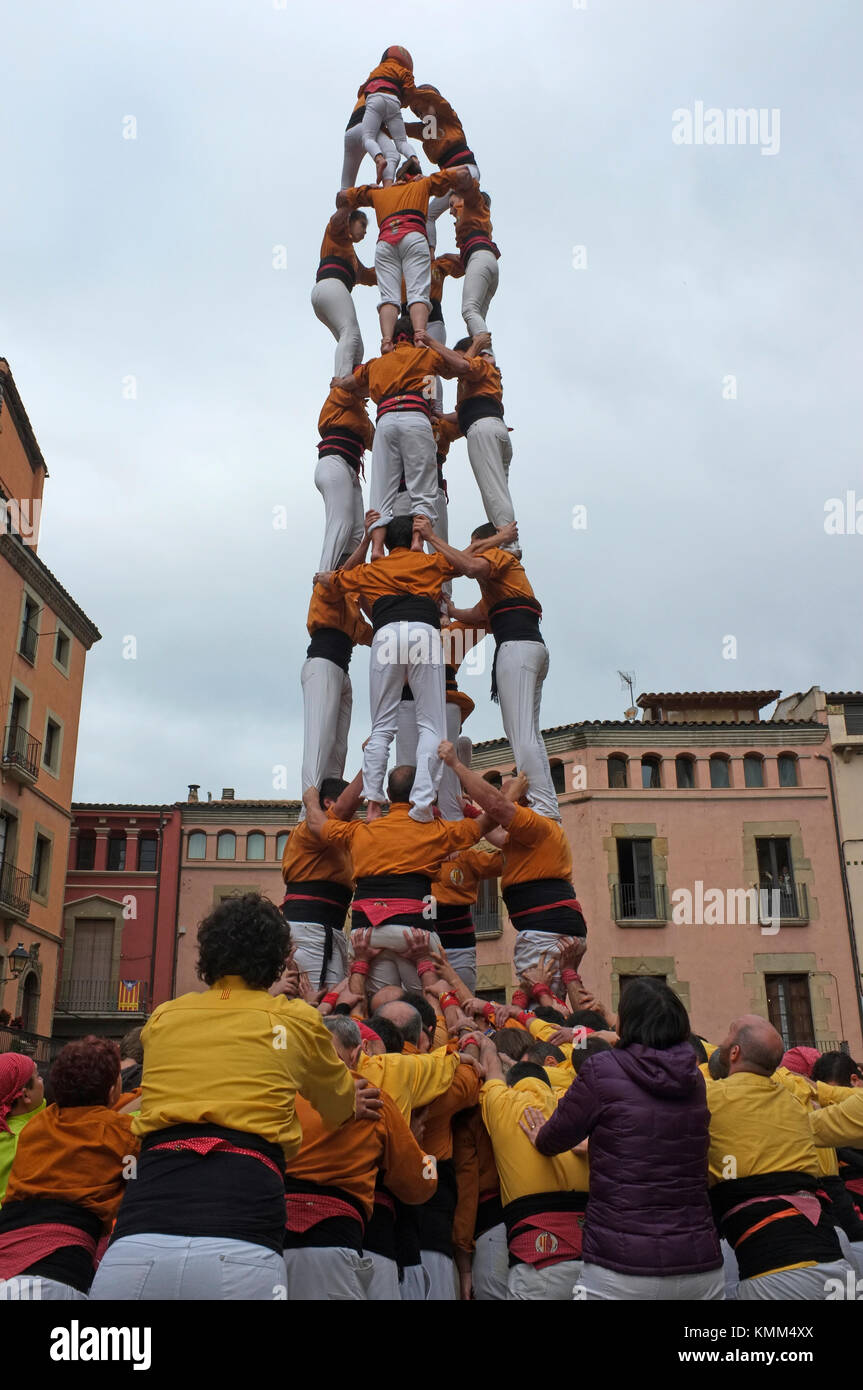 Human towers catalunya spain hi-res stock photography and images - Alamy