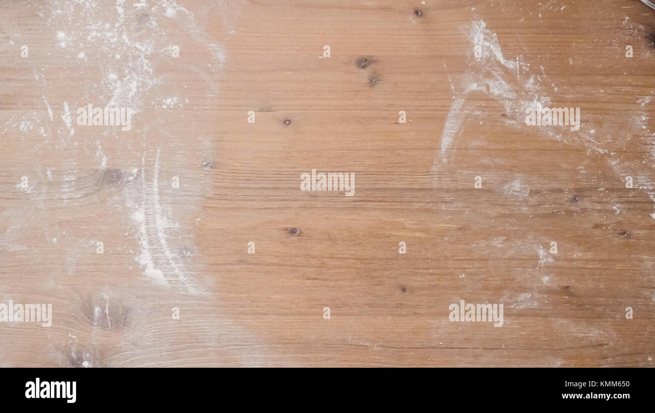 Wood prep table covered with flour Stock Photo - Alamy