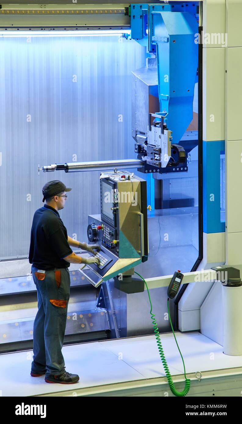 Horizontal Machining Centre Stock Photos & Horizontal Machining Centre ...