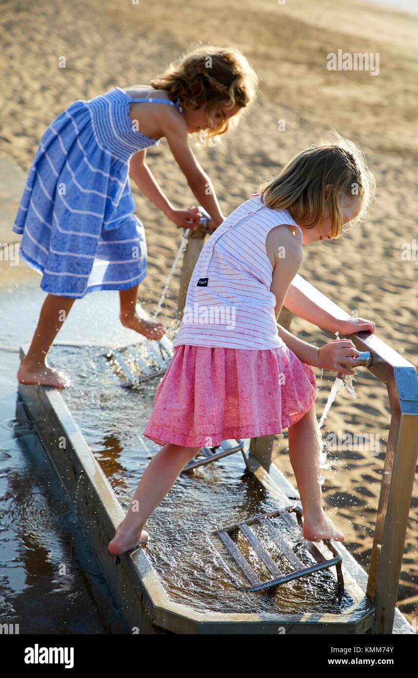 Wipe feet hi-res stock photography and images - Alamy