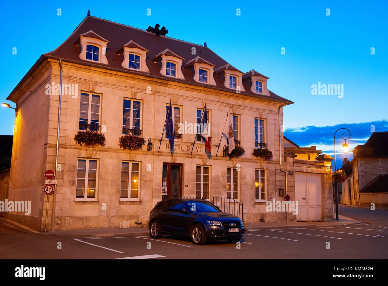 Chablis france hi-res stock photography and images - Alamy