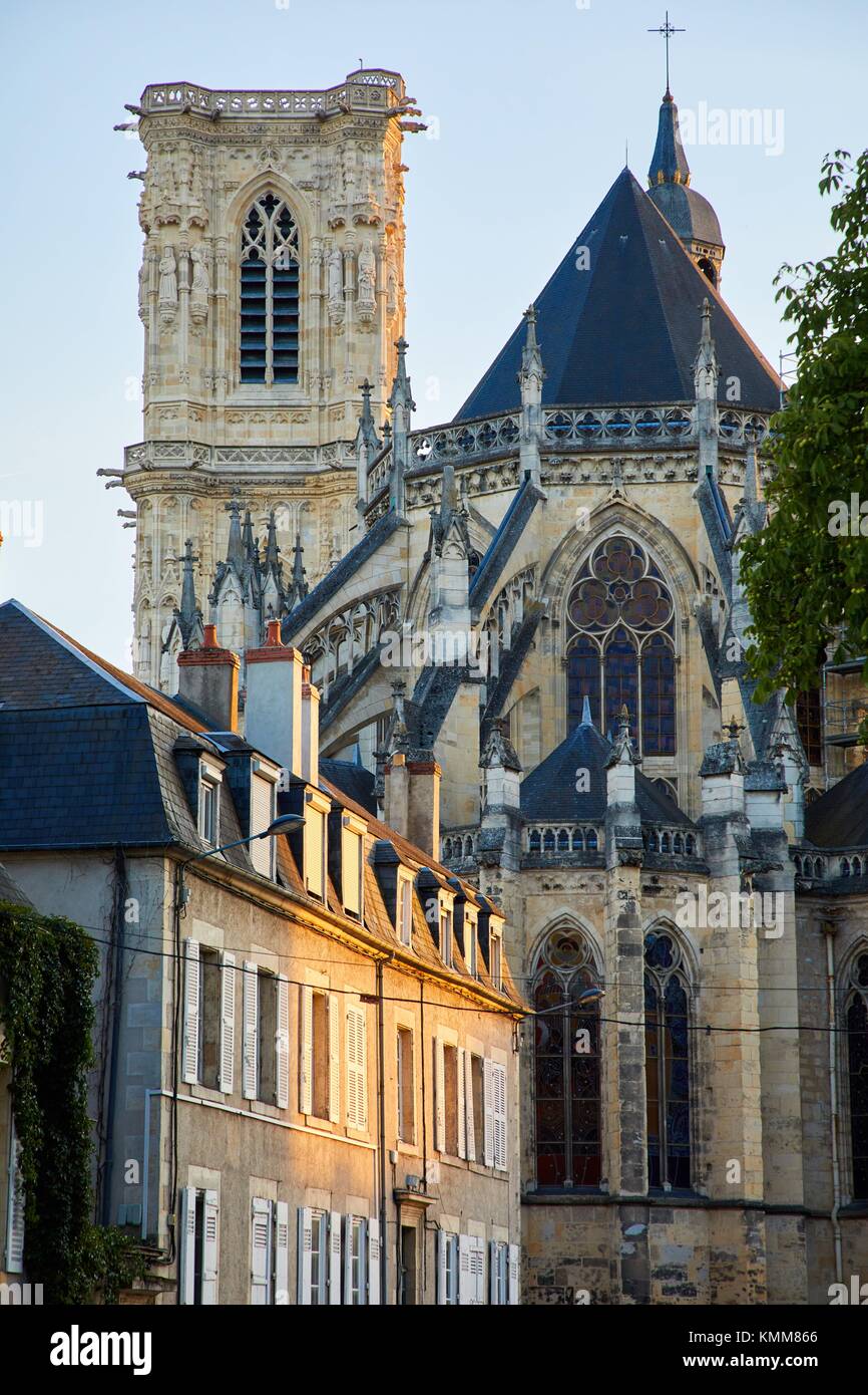 Nevers church hi-res stock photography and images - Alamy