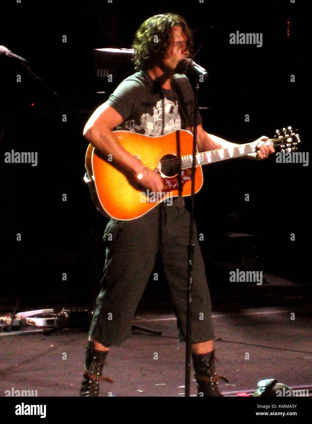 "chris cornell" 2008 hi-res stock photography and images - Alamy