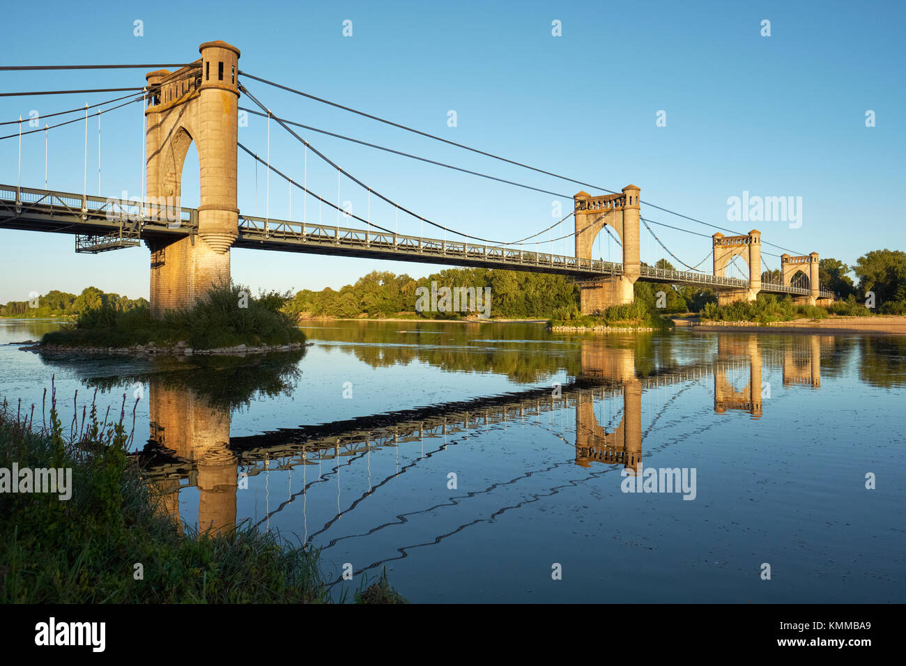 Loire Bridge Stock Photos & Loire Bridge Stock Images - Alamy