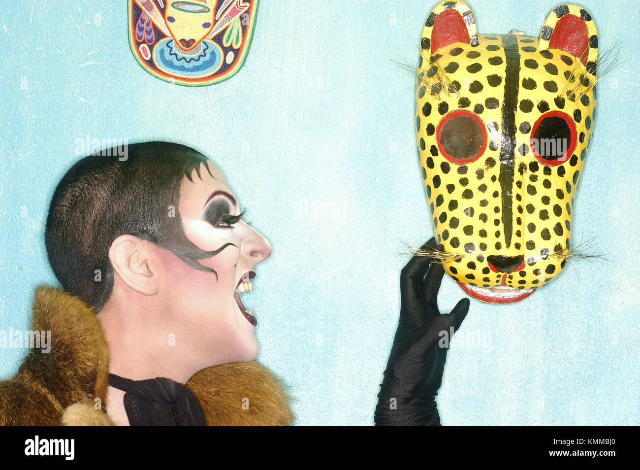 Cat scratching person hi-res stock photography and images - Alamy