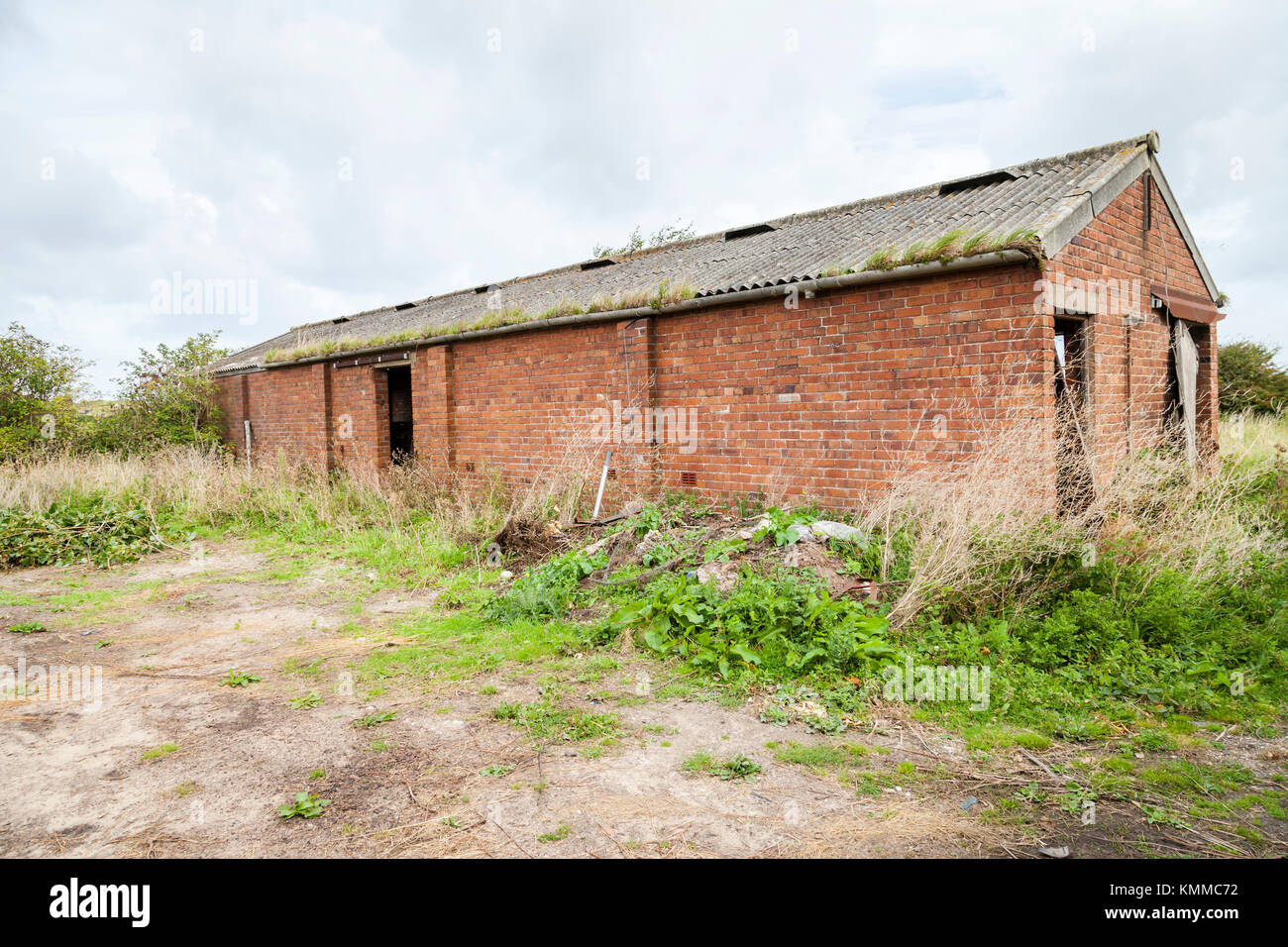 Broken down and abandoned hi-res stock photography and images - Alamy
