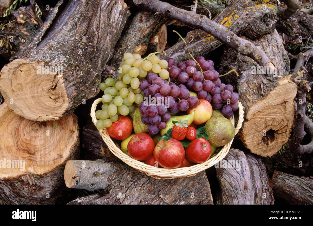 Pear log hi-res stock photography and images - Alamy