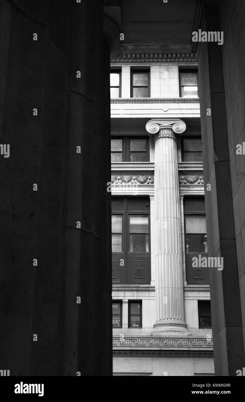 Pillar structure Black and White Stock Photos & Images - Alamy