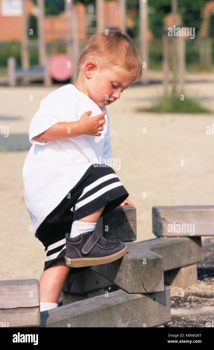 Kid climbing difficulty hi-res stock photography and images - Alamy