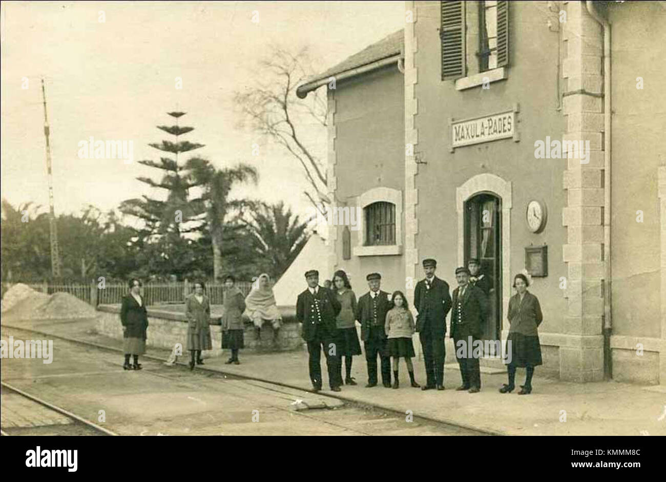 Tunisie gare maxula rades Stock Photo - Alamy