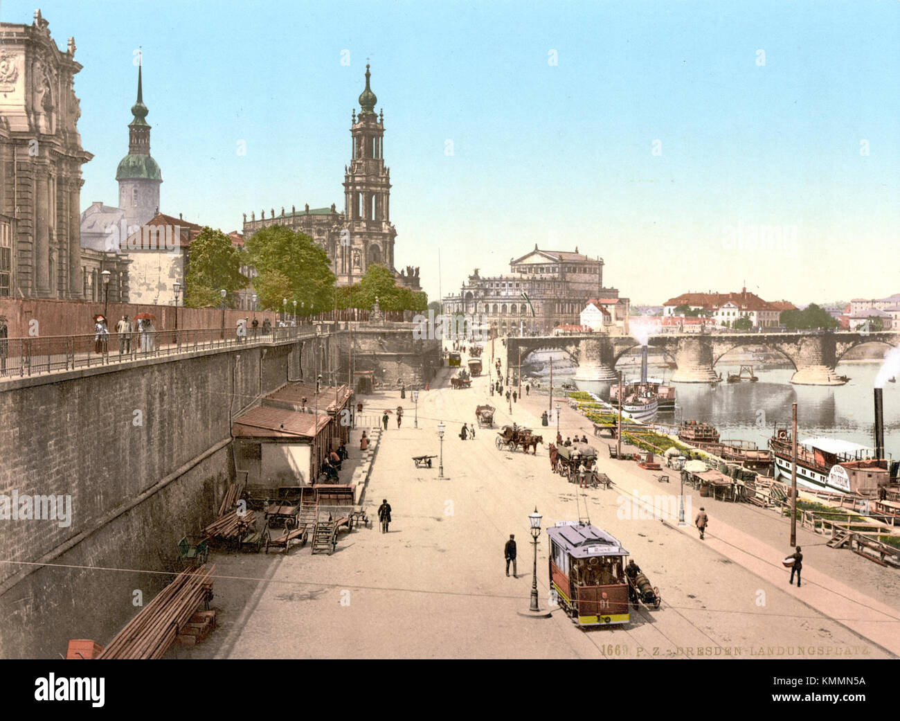 A historical photograph of Dresden's Terrassenufer from the year 1900 ...