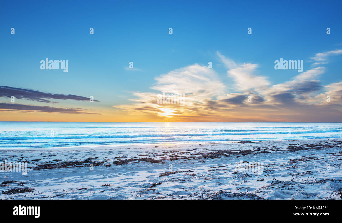 Beautiful seascape sunset over the sea. Indian ocean at Australia near ...