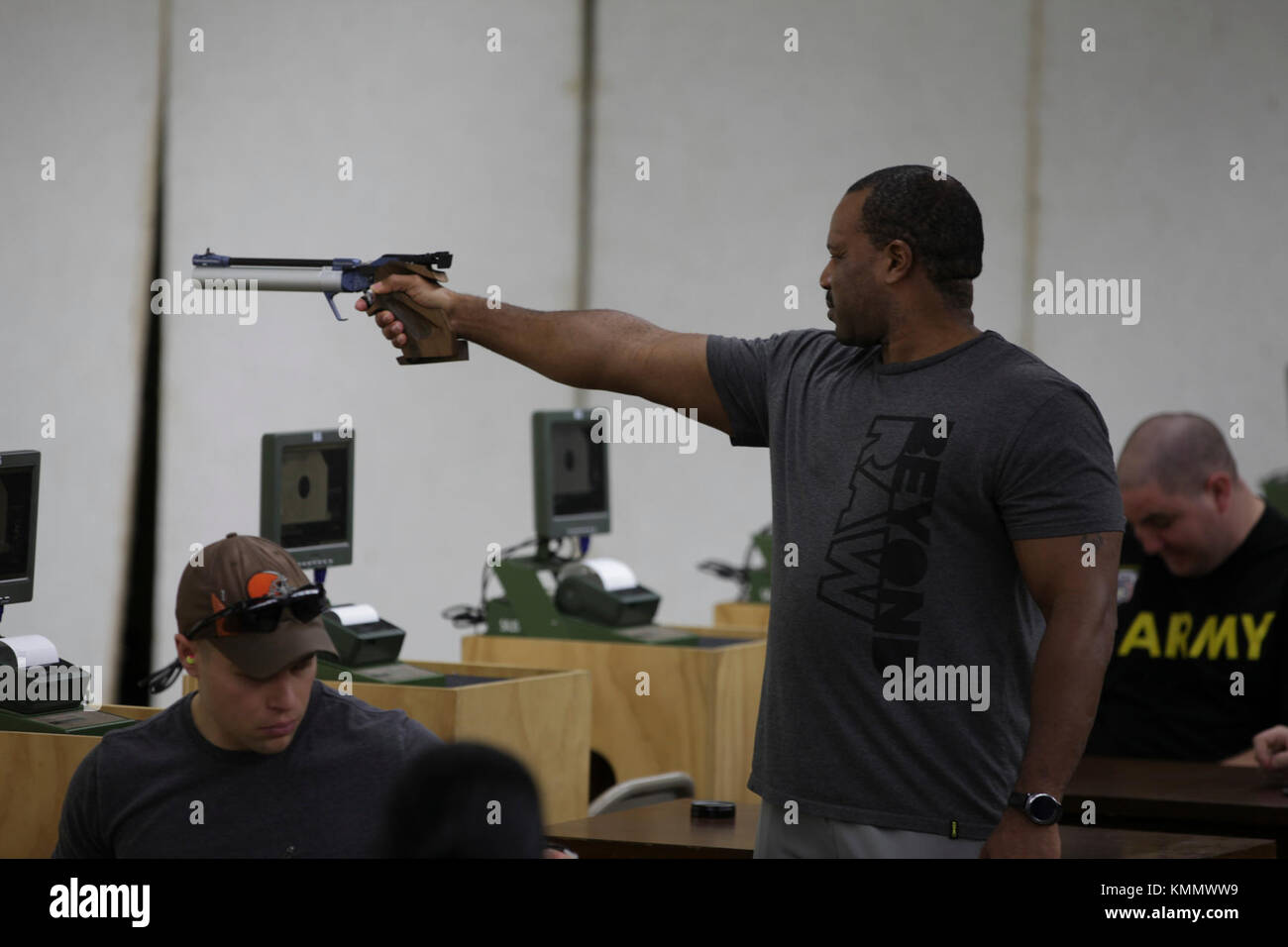 U.S. Army National Guard Sgt. First Class Darwin Brooks practices for ...