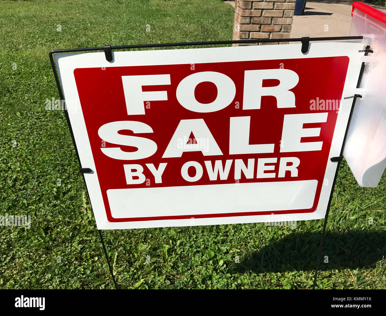 For Sale by Owner sign Stock Photo - Alamy