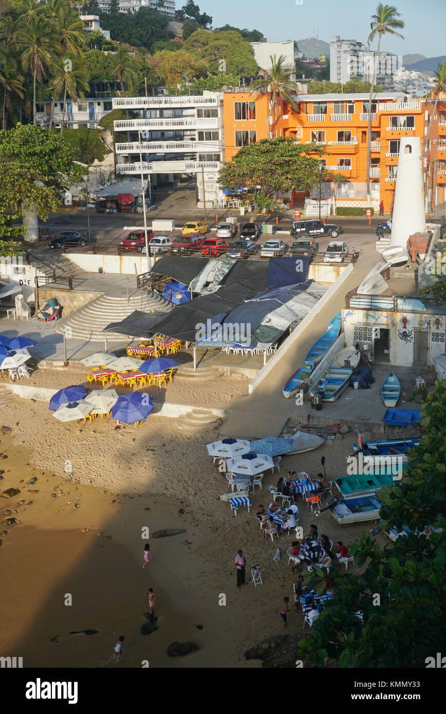Playa La Angosta (La Angosta Beach) in Acapulco, Mexico Stock Photo - Alamy