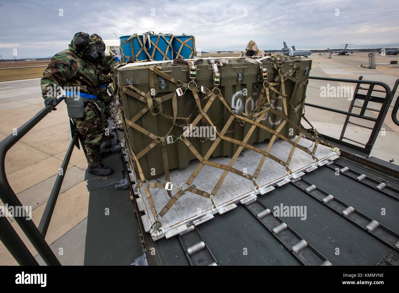 U.S. Air Force Aerial Porters in Mission Oriented Protective Posture ...