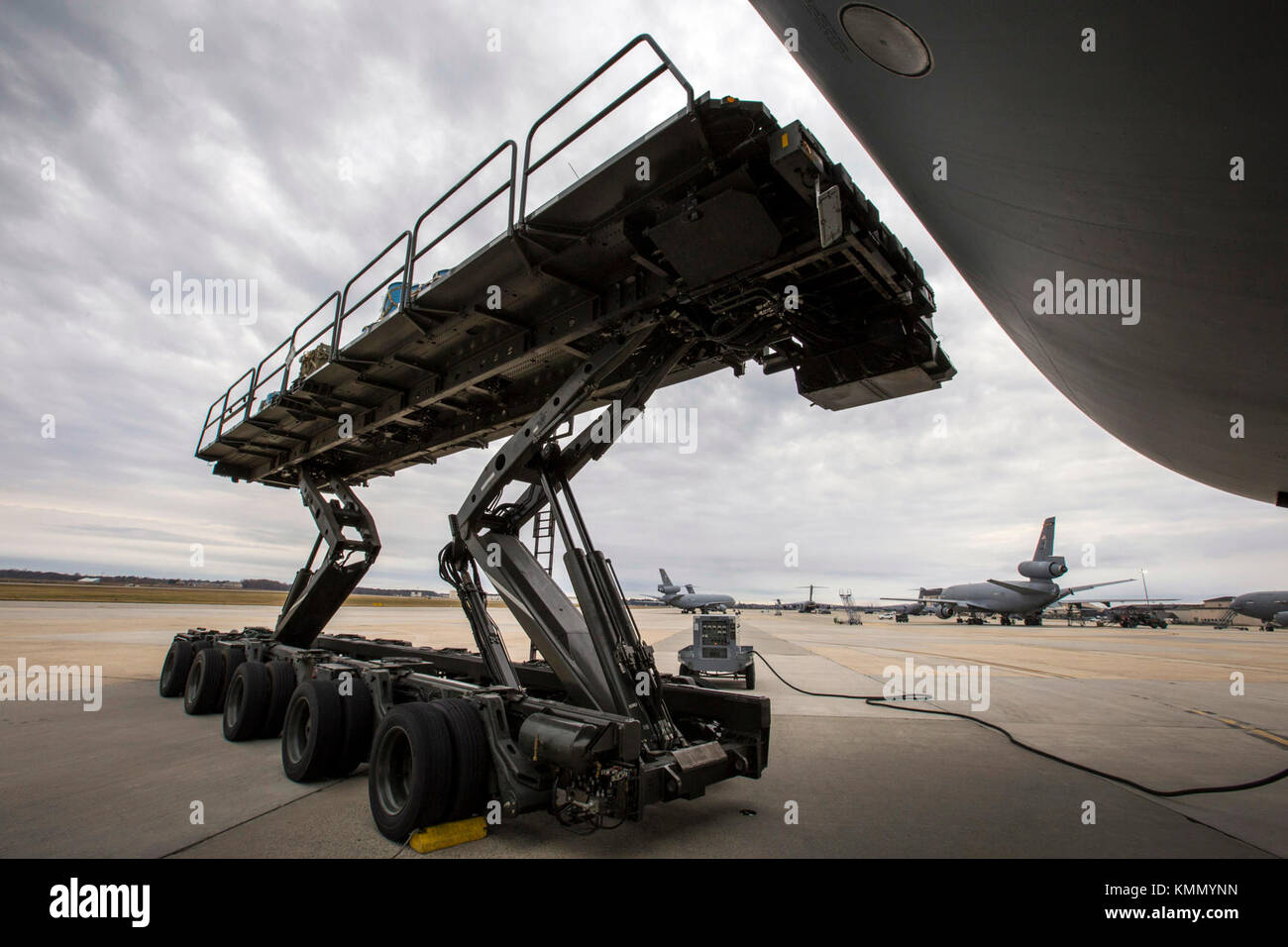 U.S. Air Force Aerial Porters in Mission Oriented Protective Posture ...