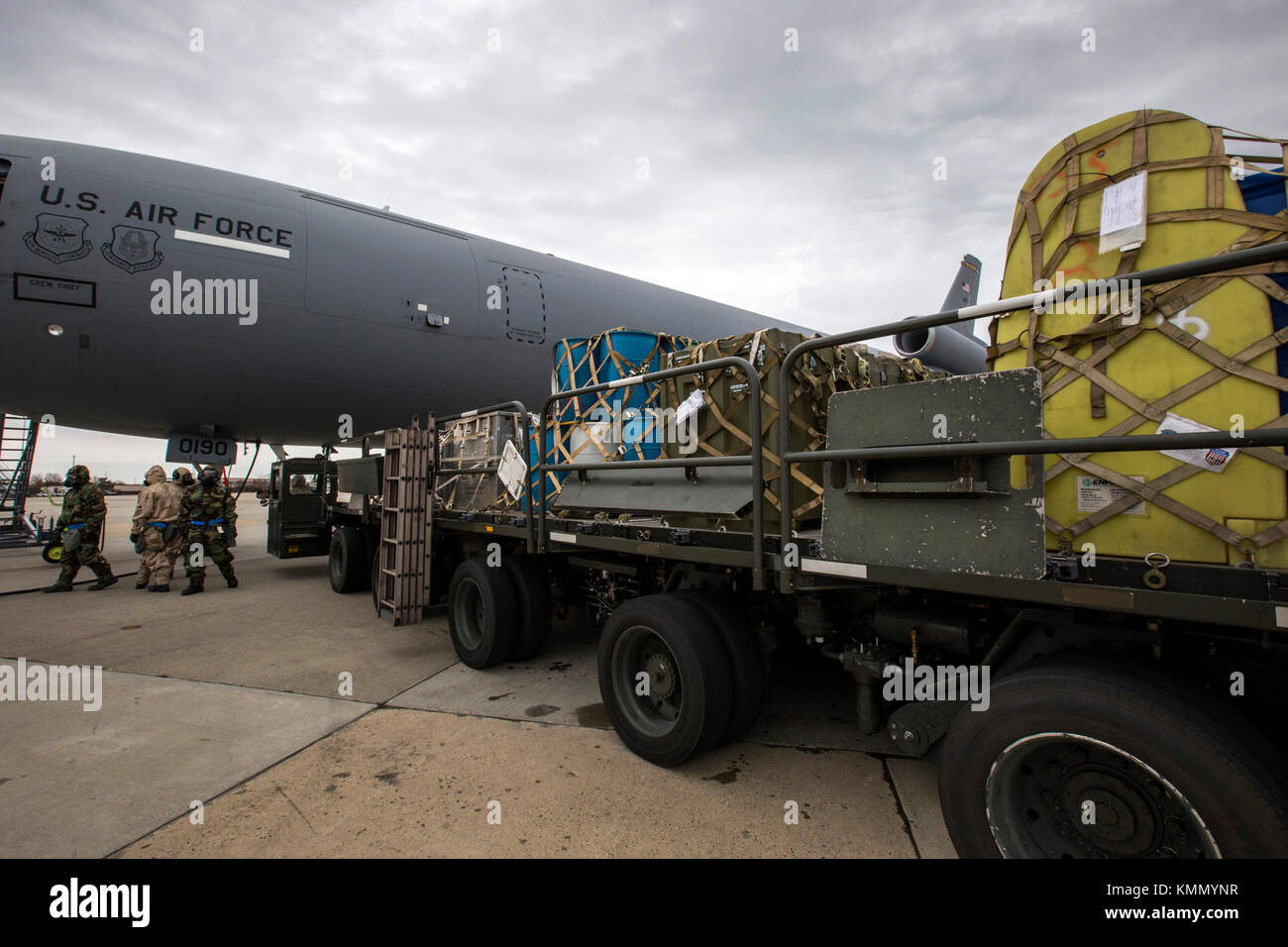 U.S. Air Force Aerial Porters in Mission Oriented Protective Posture ...