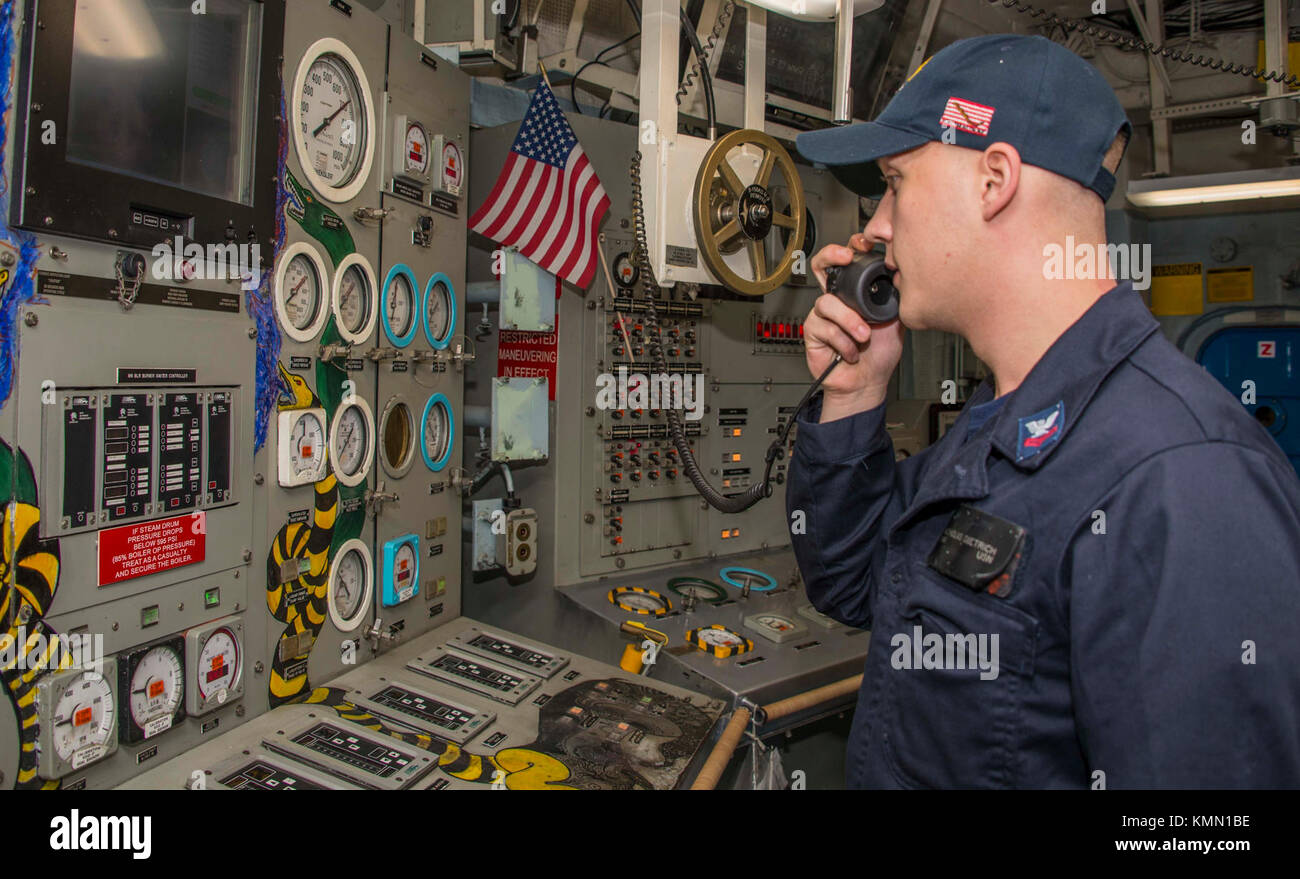 ATLANTIC OCEAN (Dec. 4, 2017) Machinist Mate 2nd Class Nicholas ...