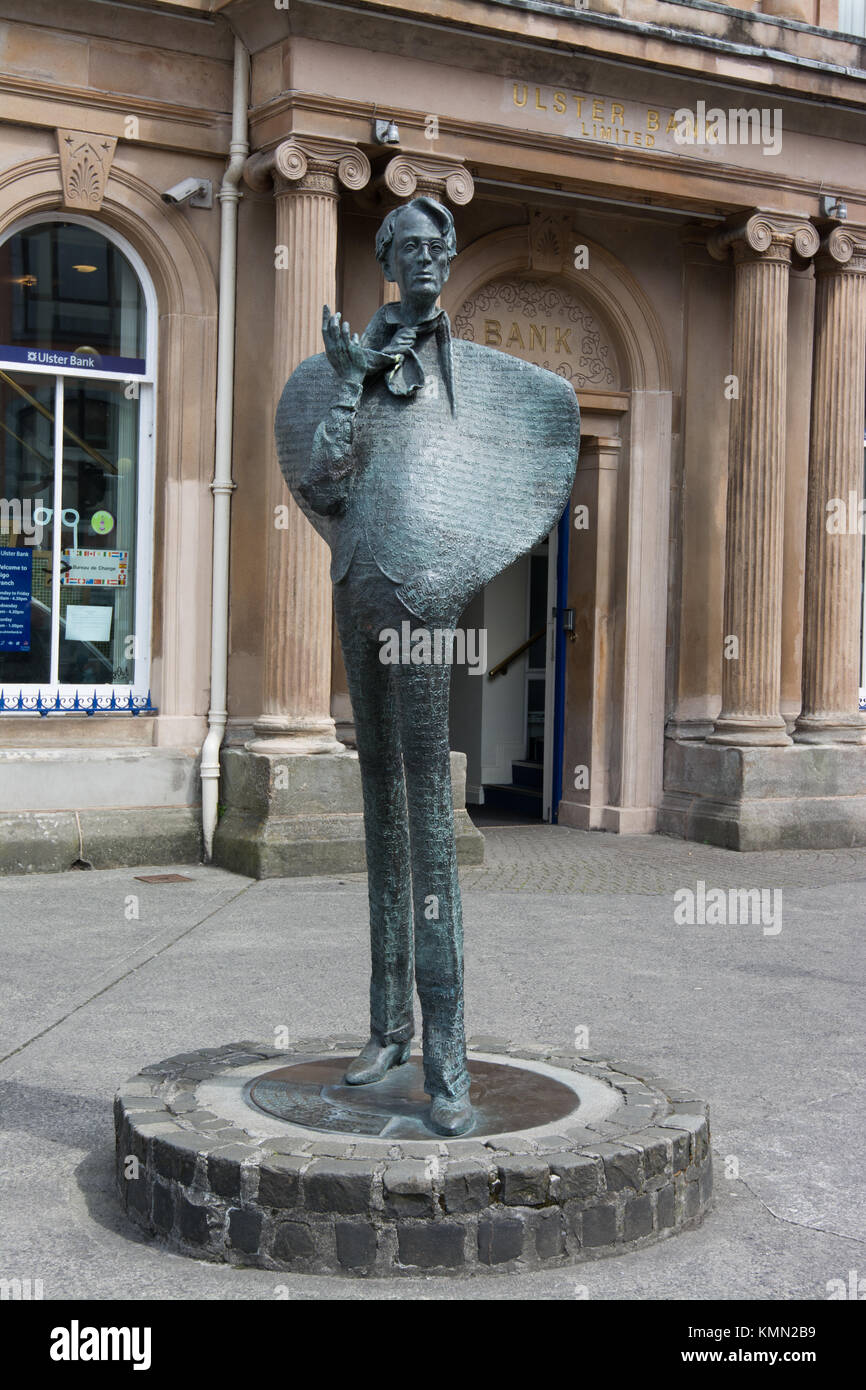 Yeats statue hi-res stock photography and images - Alamy