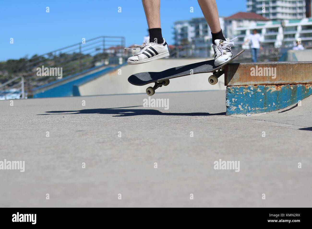 Skating on the beach hi-res stock photography and images - Alamy