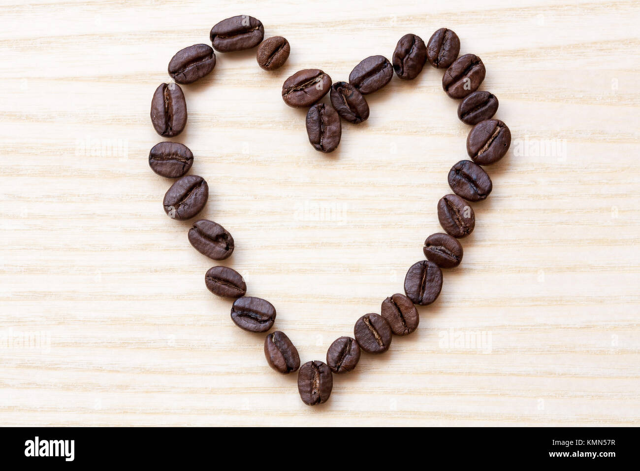 Coffee beans heart Stock Photo - Alamy