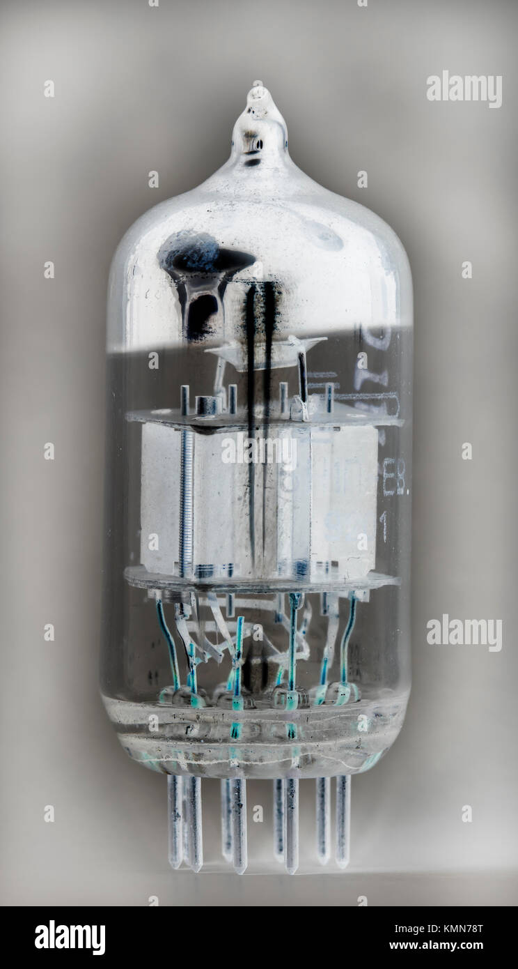 vacuum tube, radio Stock Photo - Alamy