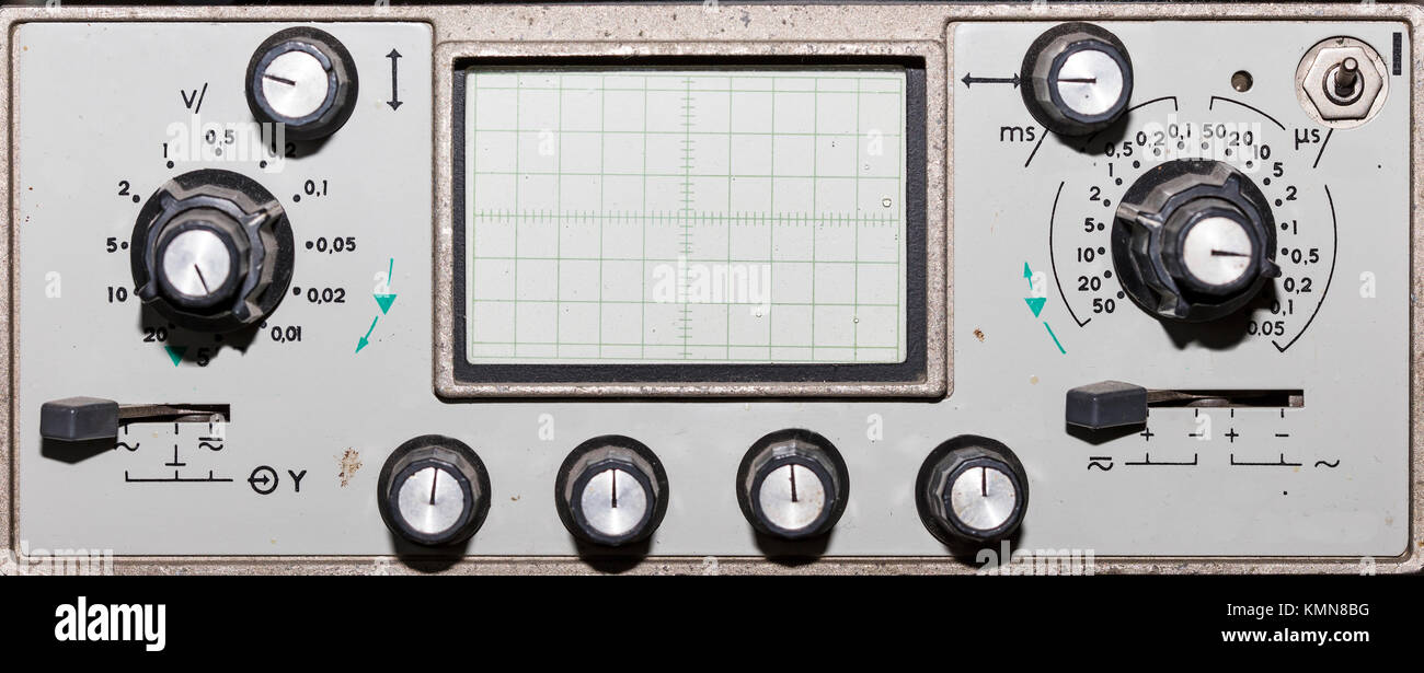 Oscilloscope hi-res stock photography and images - Alamy