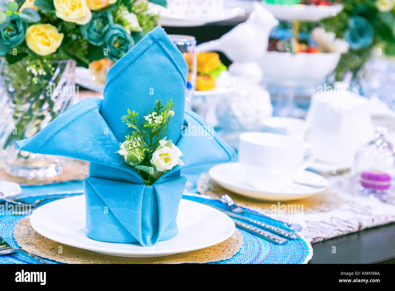 English table setting hi-res stock photography and images - Alamy