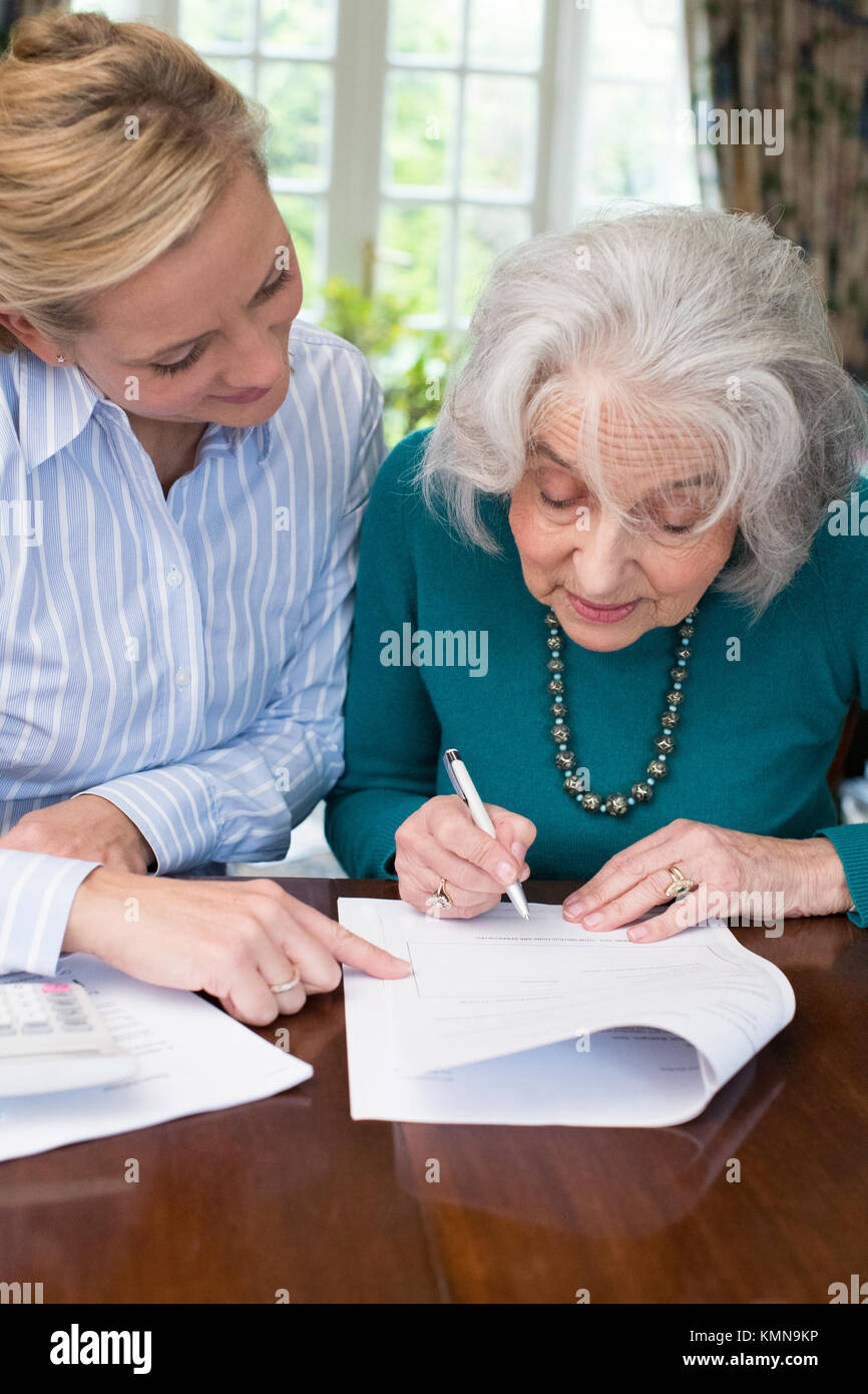Woman helping person hi-res stock photography and images - Alamy