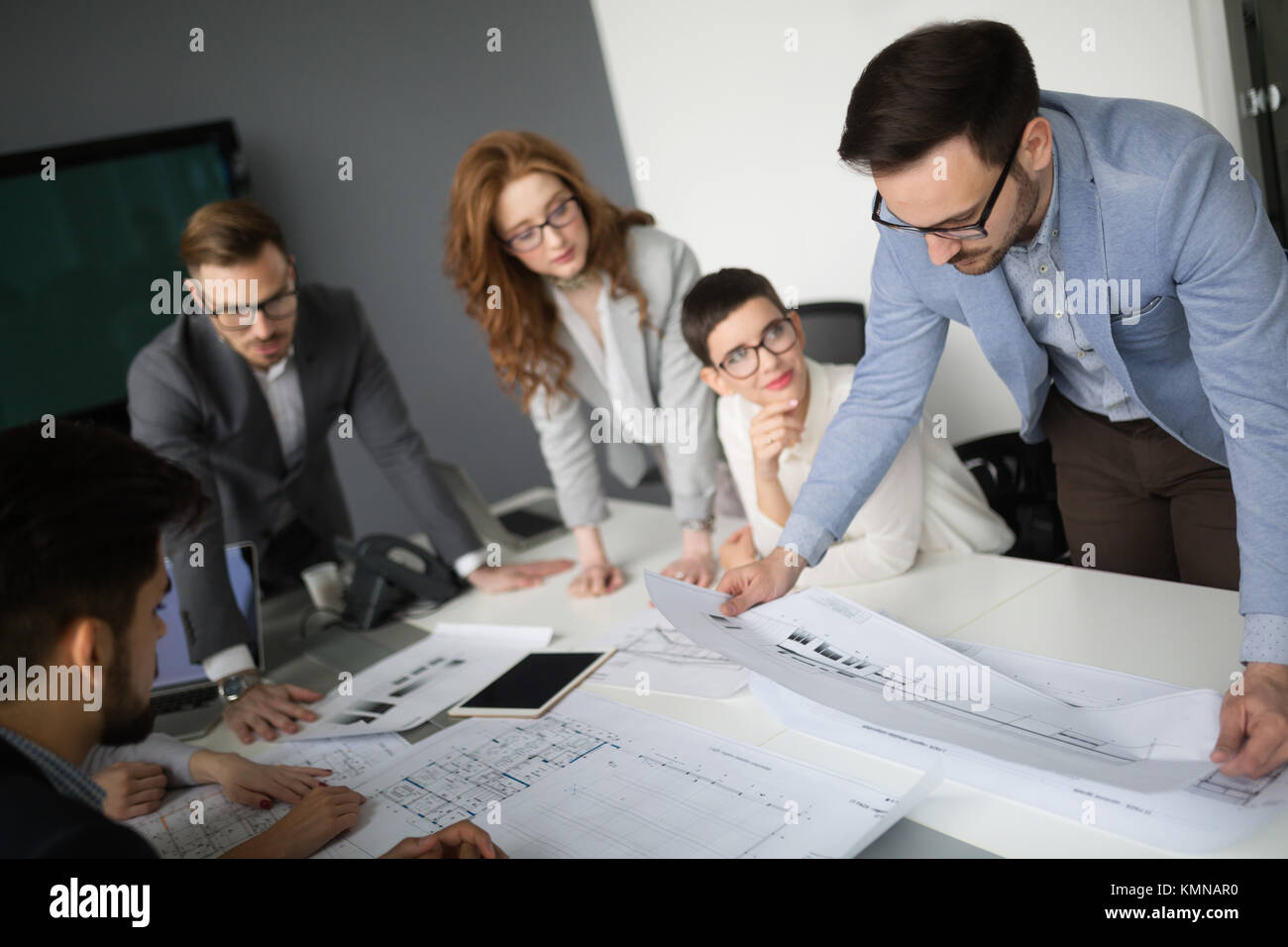 Business socialising hi-res stock photography and images - Alamy