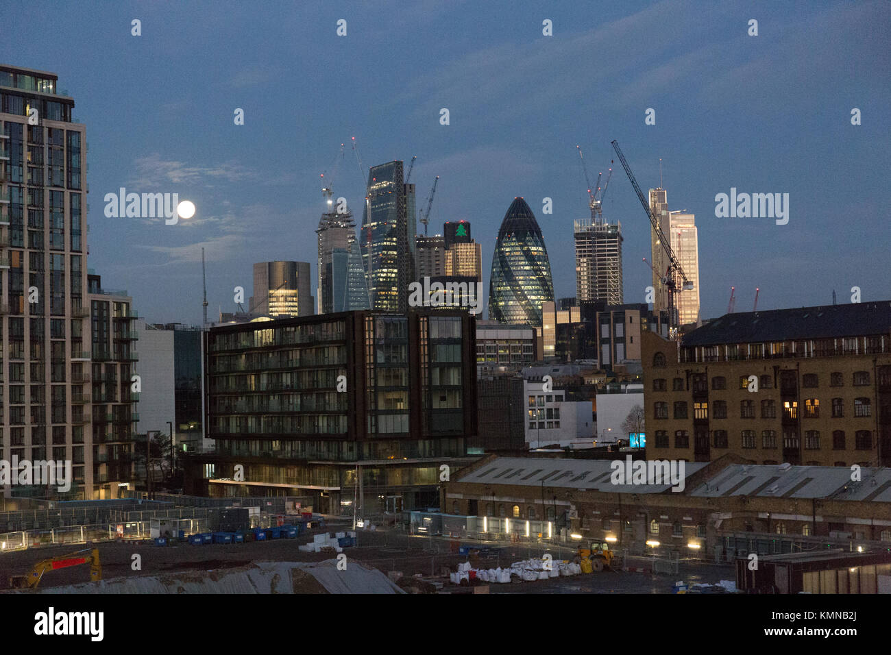 30 berkeley square london hi-res stock photography and images - Alamy